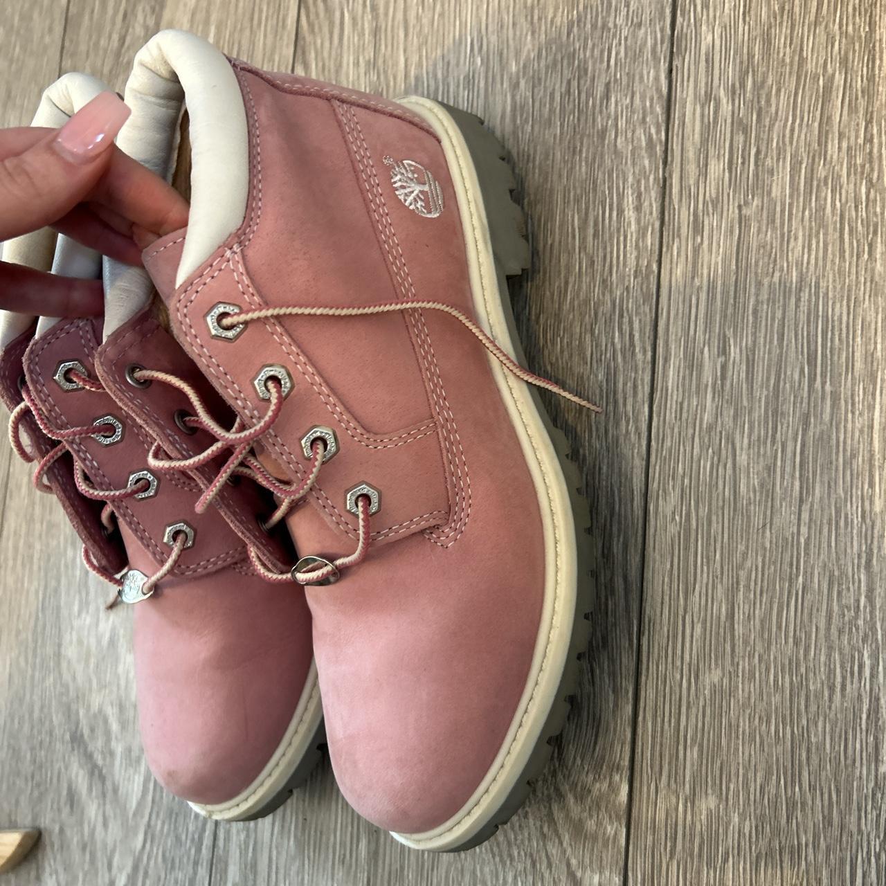 Pink timberlands Barely worn Women uk size 7... - Depop