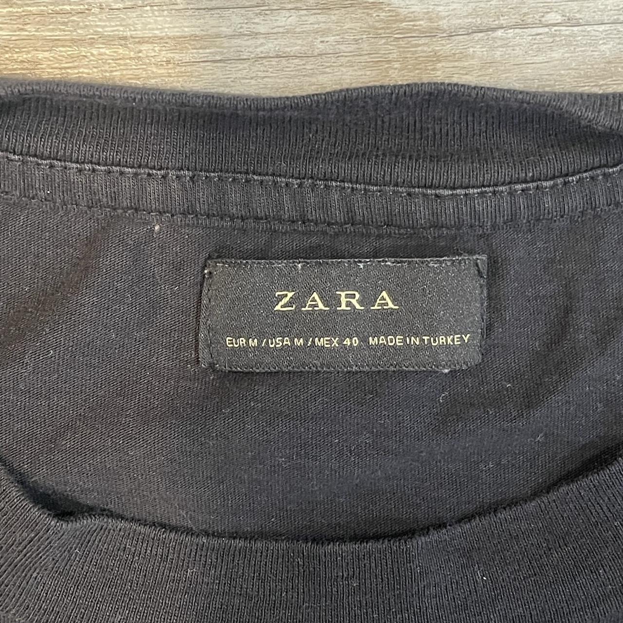 Zara T-Shirt Men’s Words are worn out a little. - Depop