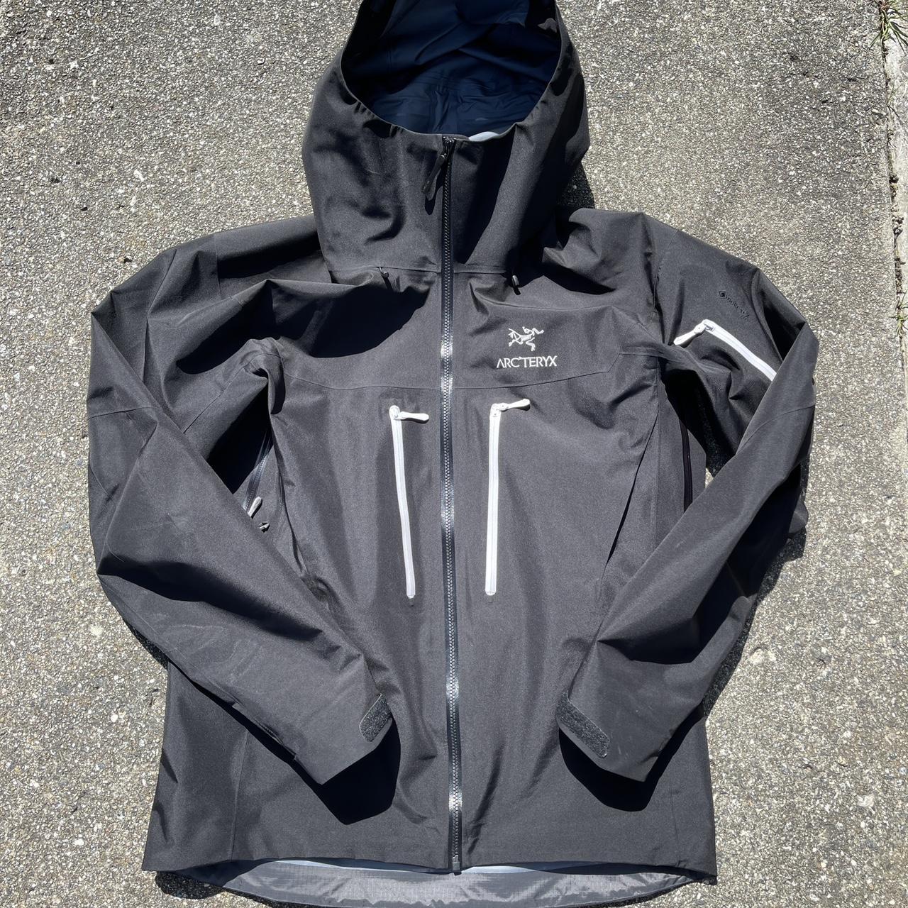 Arc’teryx Alpha SV Jacket Size Large Condition: 9/10 - Depop