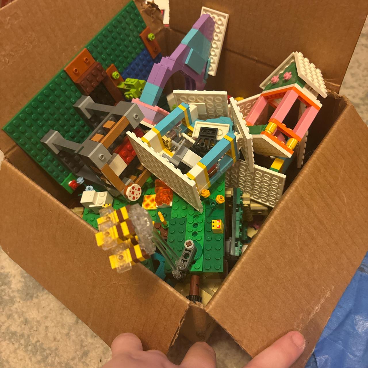 three minecraft lego sets and yellow kitty advent... - Depop