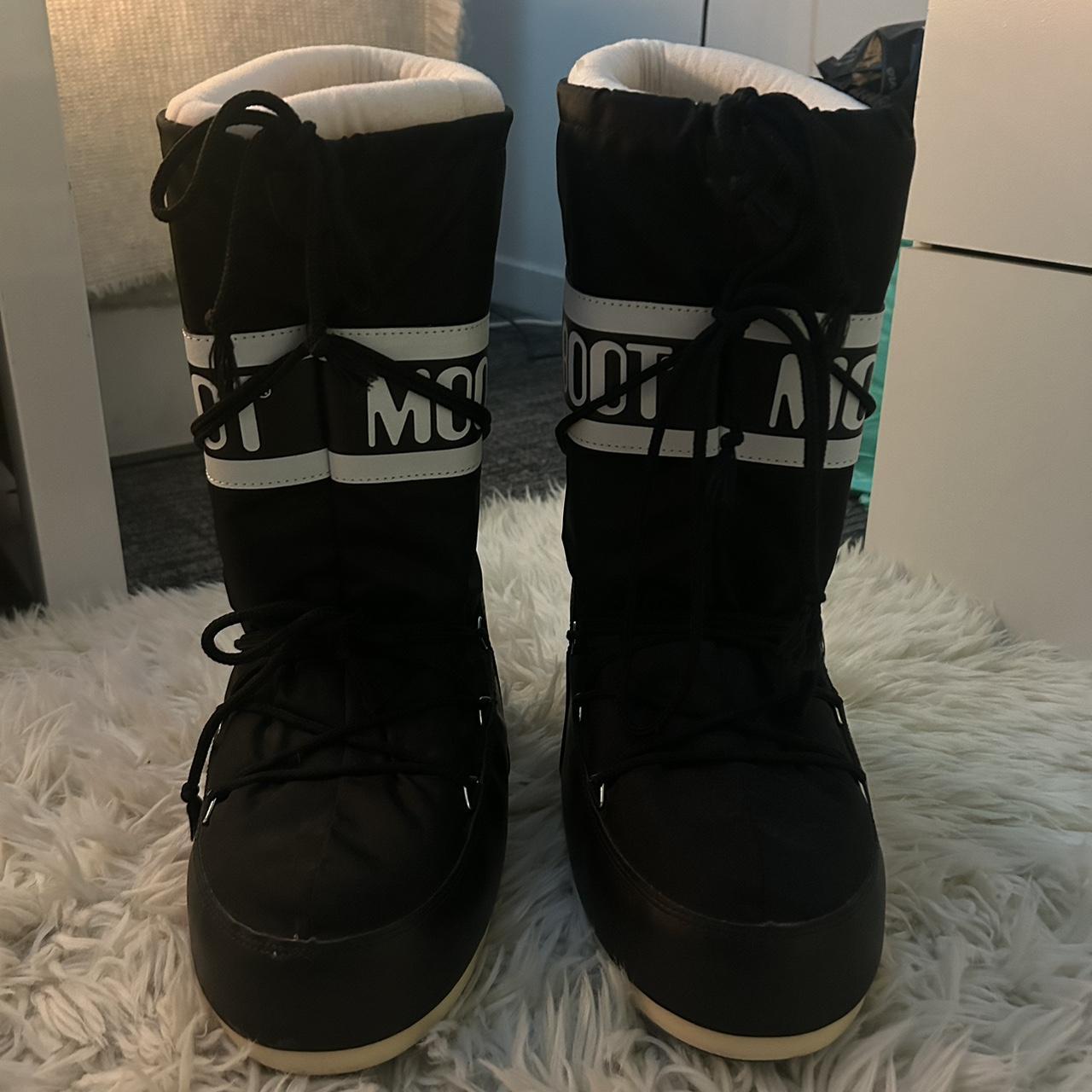 MOON BOOTS 🖤🤍 - black and white - size... - Depop