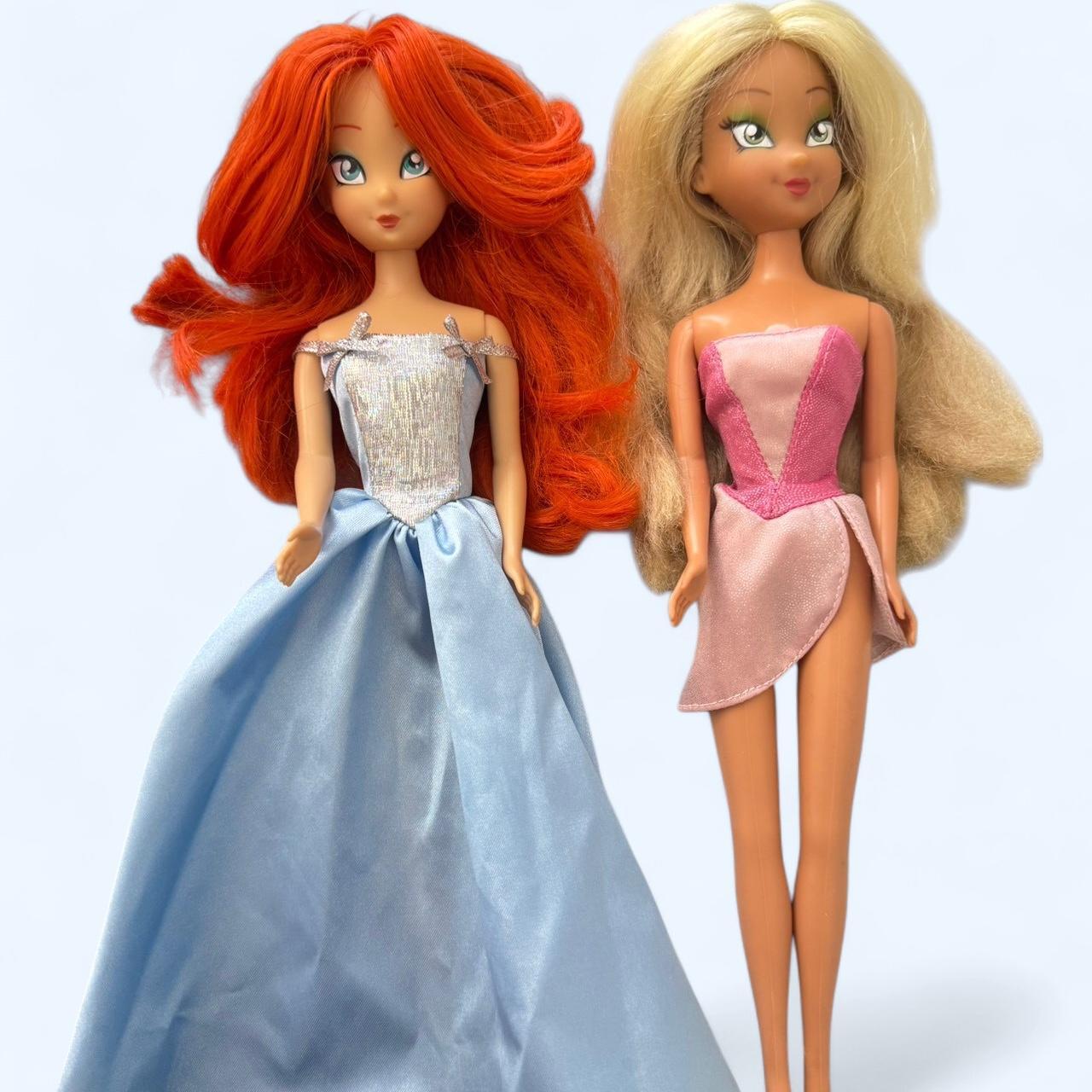 Vintage Y2K Winx Club Bloom & Flora dolls 🌹🌸 Rare... | Depop