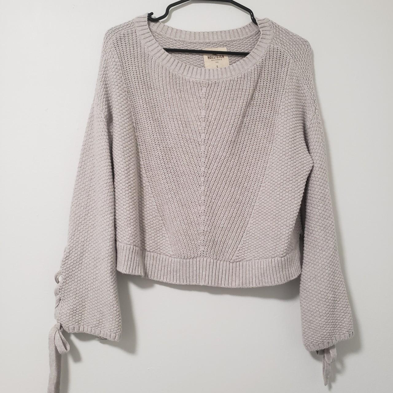 HOLLISTER CROPPED KNIT SWEATER size S (works for M... - Depop