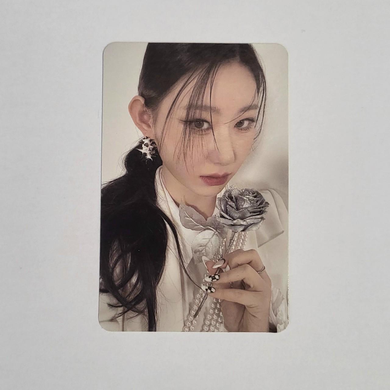 Itzy - Chaeryeong - Checkmate photocard 🩷Instant... - Depop