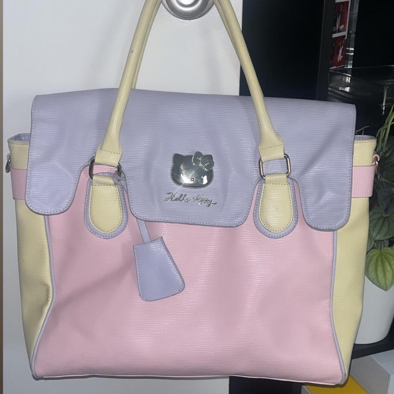 Hello Kitty pastel purse nice and open inside to... - Depop