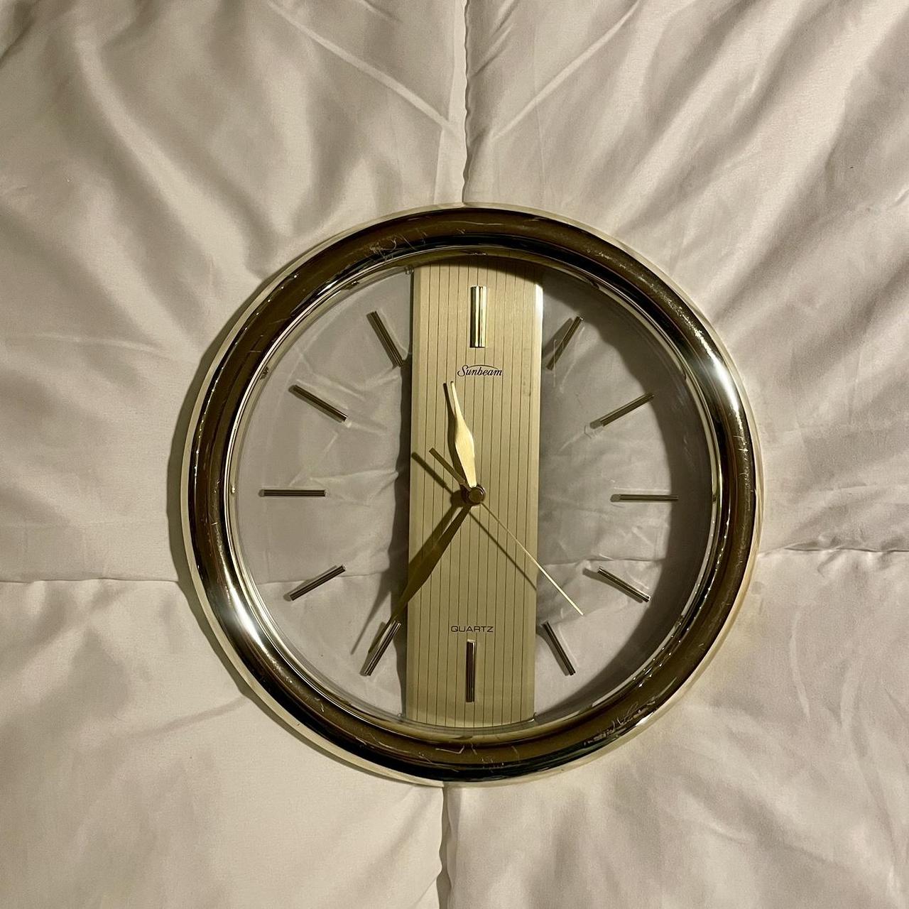 Mid-Century Sunbeam Quartz Wall Clock🕰️! - Perfect... - Depop