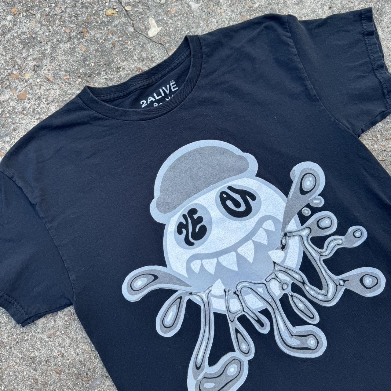 YEAT 2ALIVE TOUR MERCH TEE | SIZE LARGË - Depop