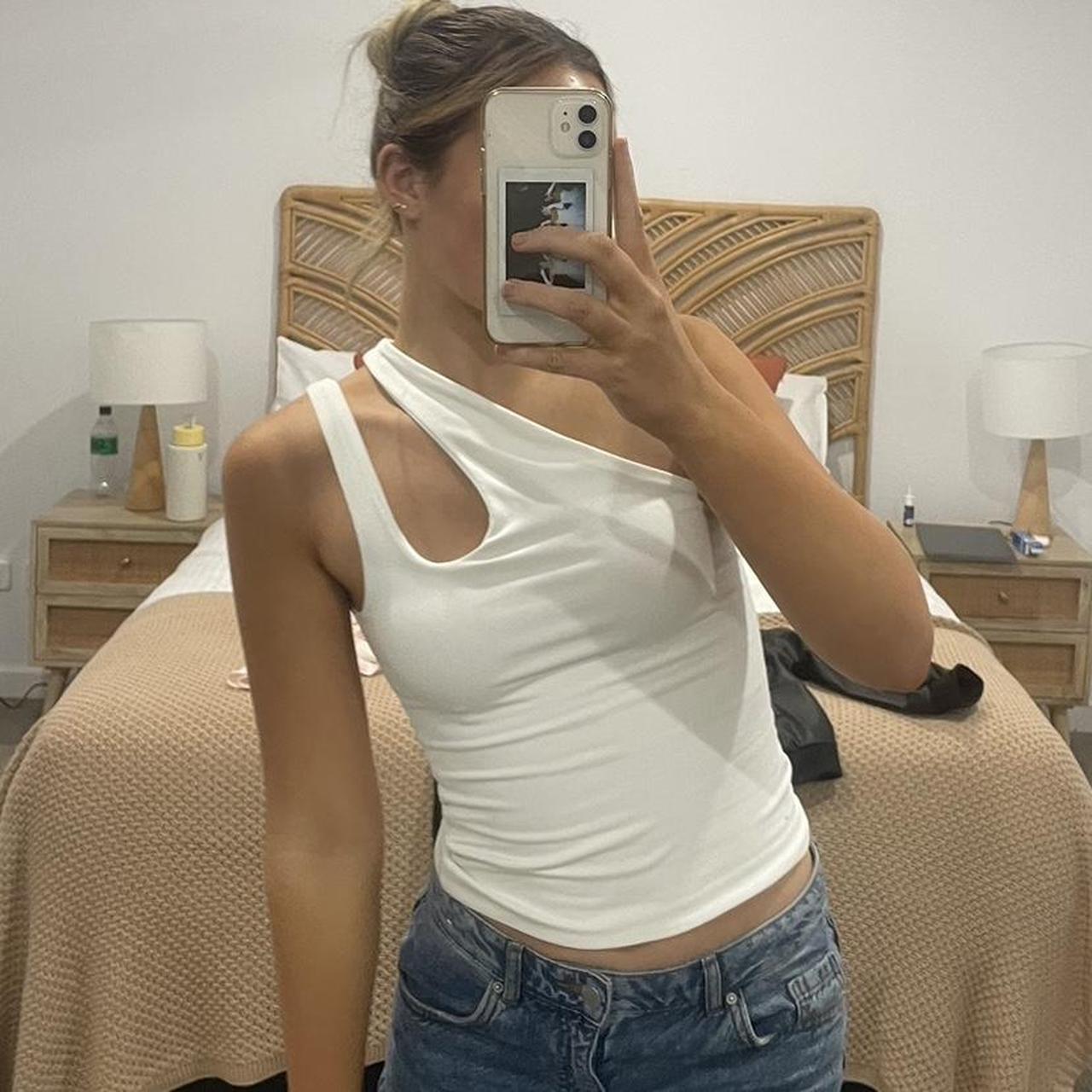 glassons supersoft one shoulder cut out top!! so... - Depop