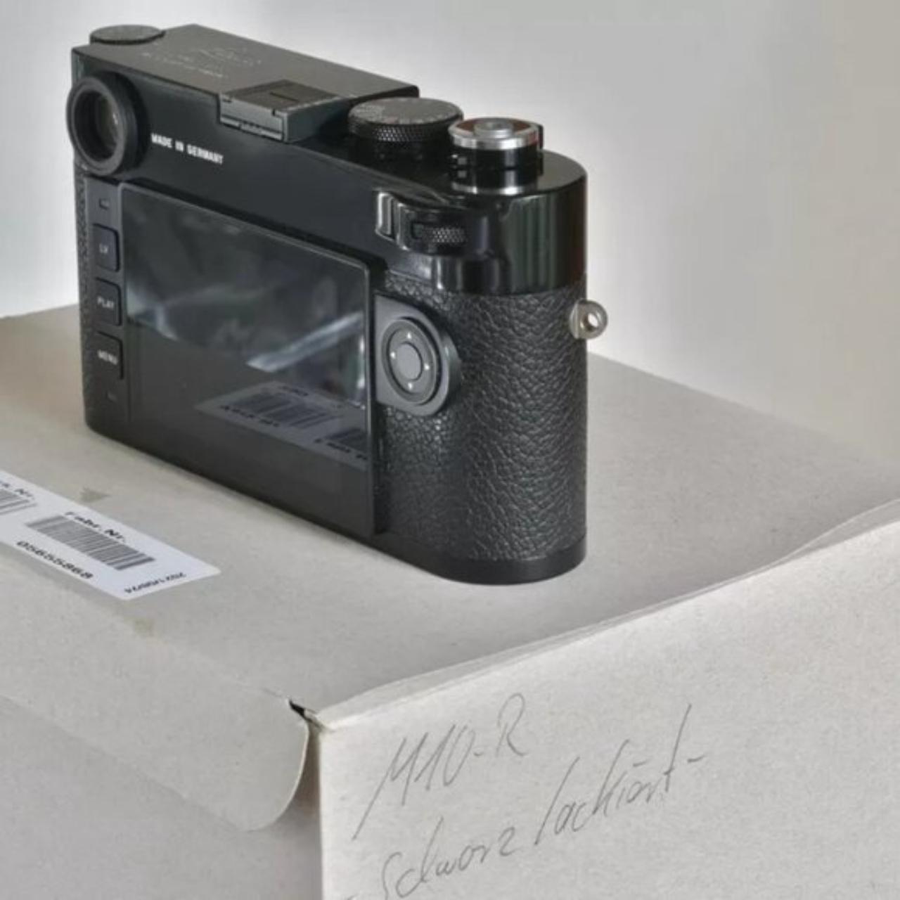 Leica M10-R, black paint, Ltd. mint condition after... - Depop