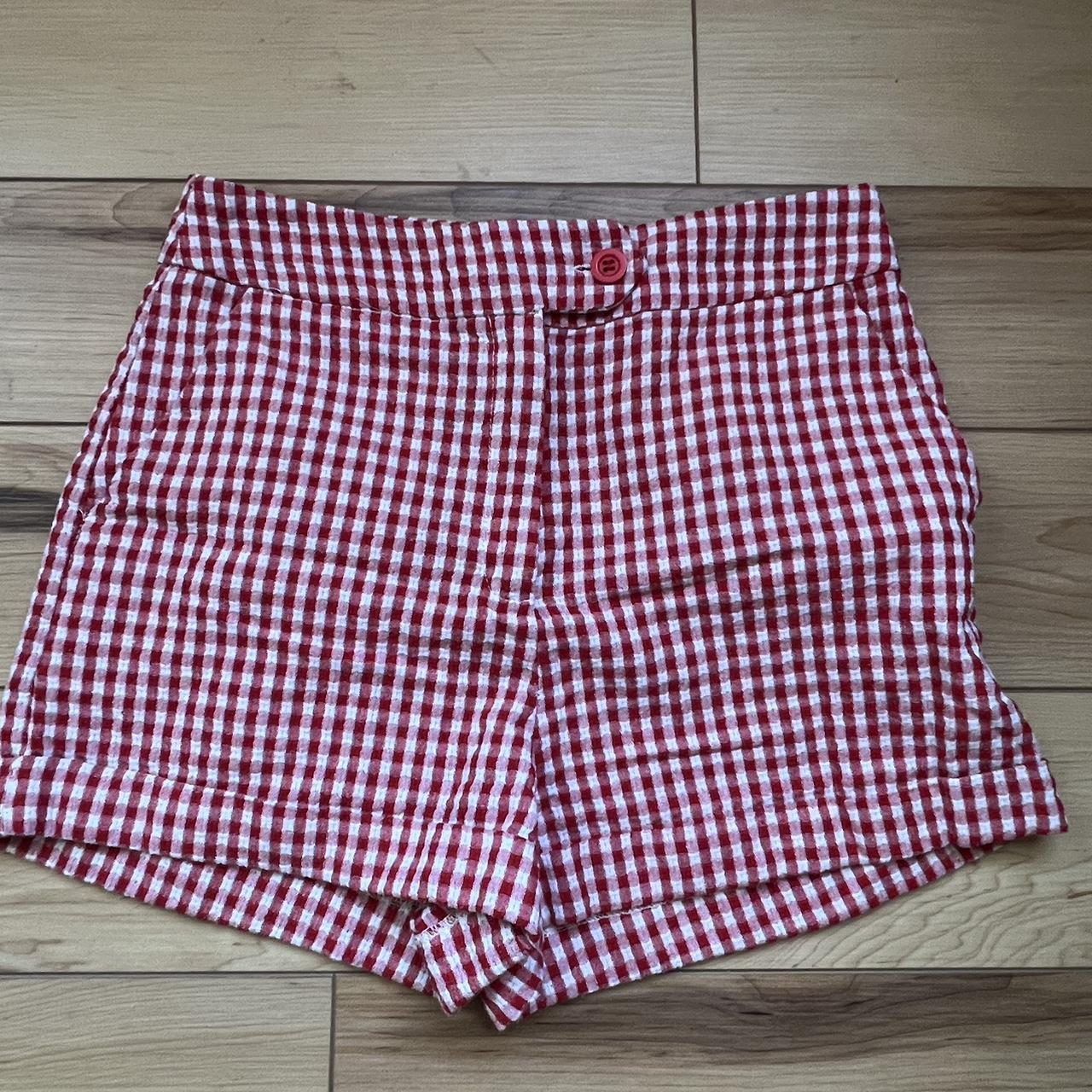 Forever 21 red plaid shorts! Size Medium! Worn a few... - Depop