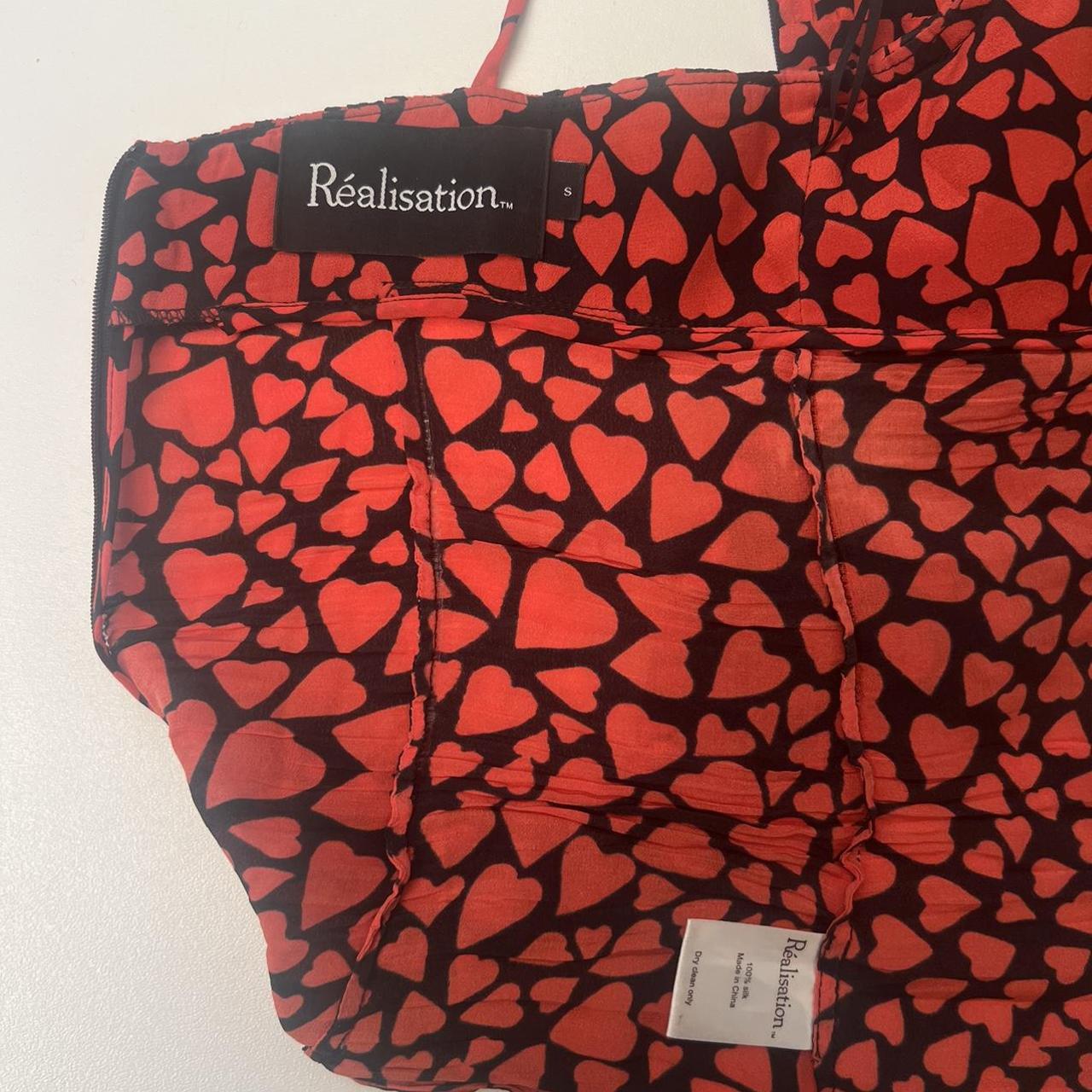 TAG PHOTOS!! REALISATION PAR RED HEART TANK TOP SIZE... - Depop