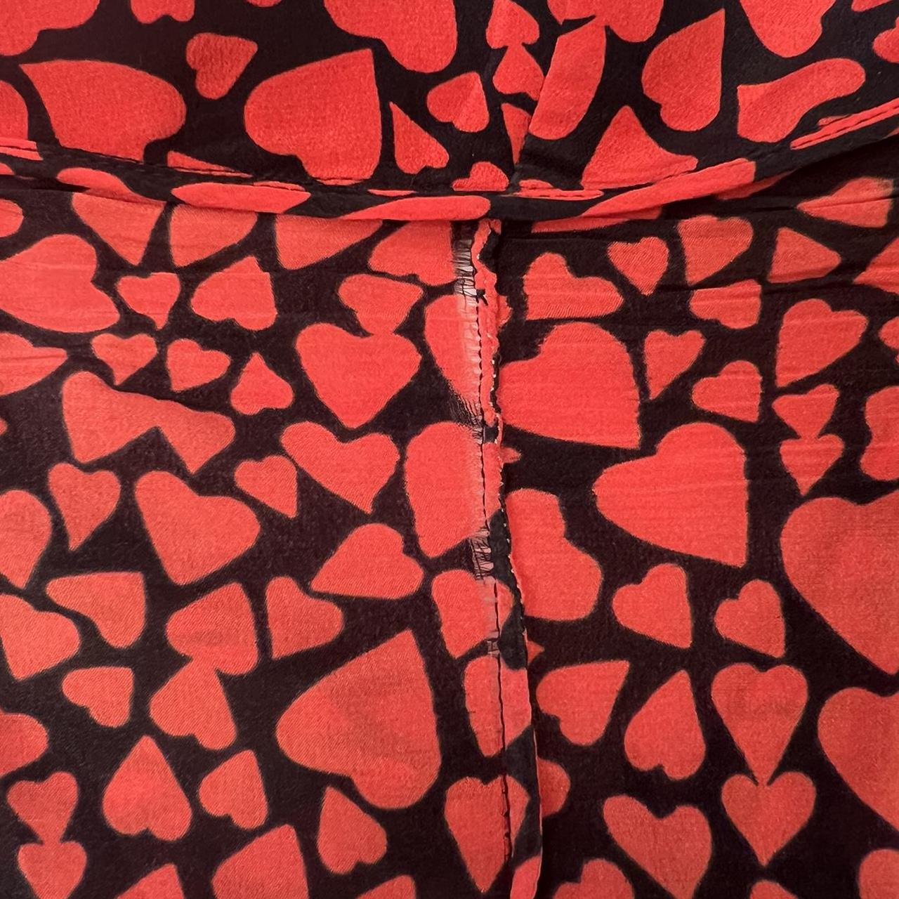 TAG PHOTOS!! REALISATION PAR RED HEART TANK TOP SIZE... - Depop