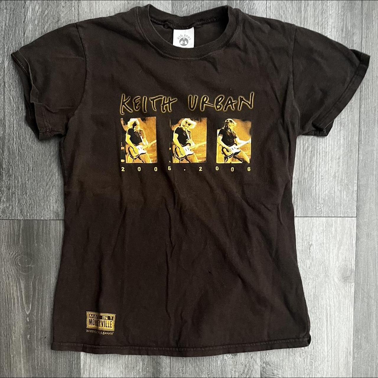 05-06 KEITH URBAN SHIRT SIZED LARGE L’23 W’16 PLEASE... - Depop