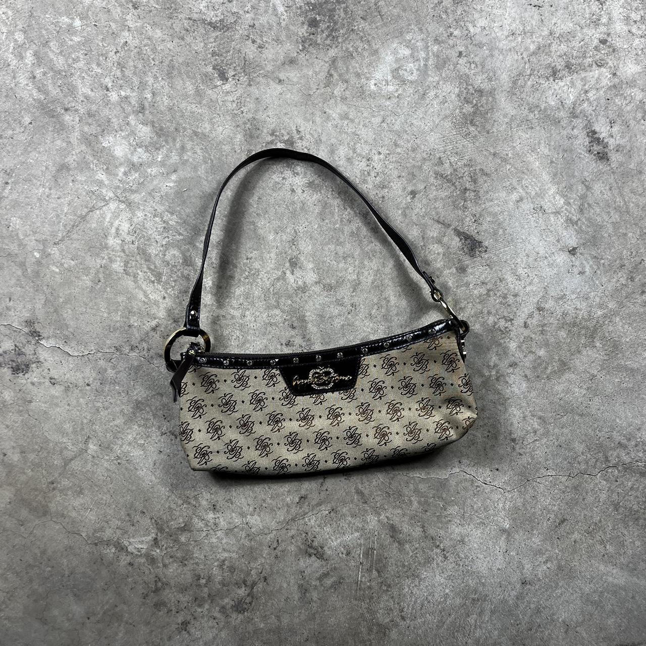 Y2K APPLE BOTTOMS PURSE ZERO FLAWS ZIPPER FUNCTIONS - Depop