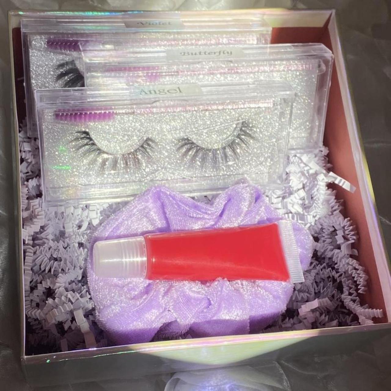 Lash Goddess Bundle🦋 Box is Not Included •Cruelty... - Depop