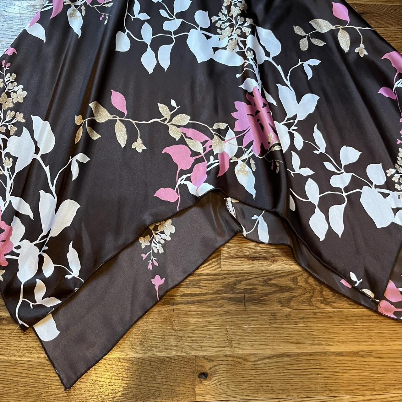 Lovely ladylike y2k-era floral-print handkerchief... - Depop