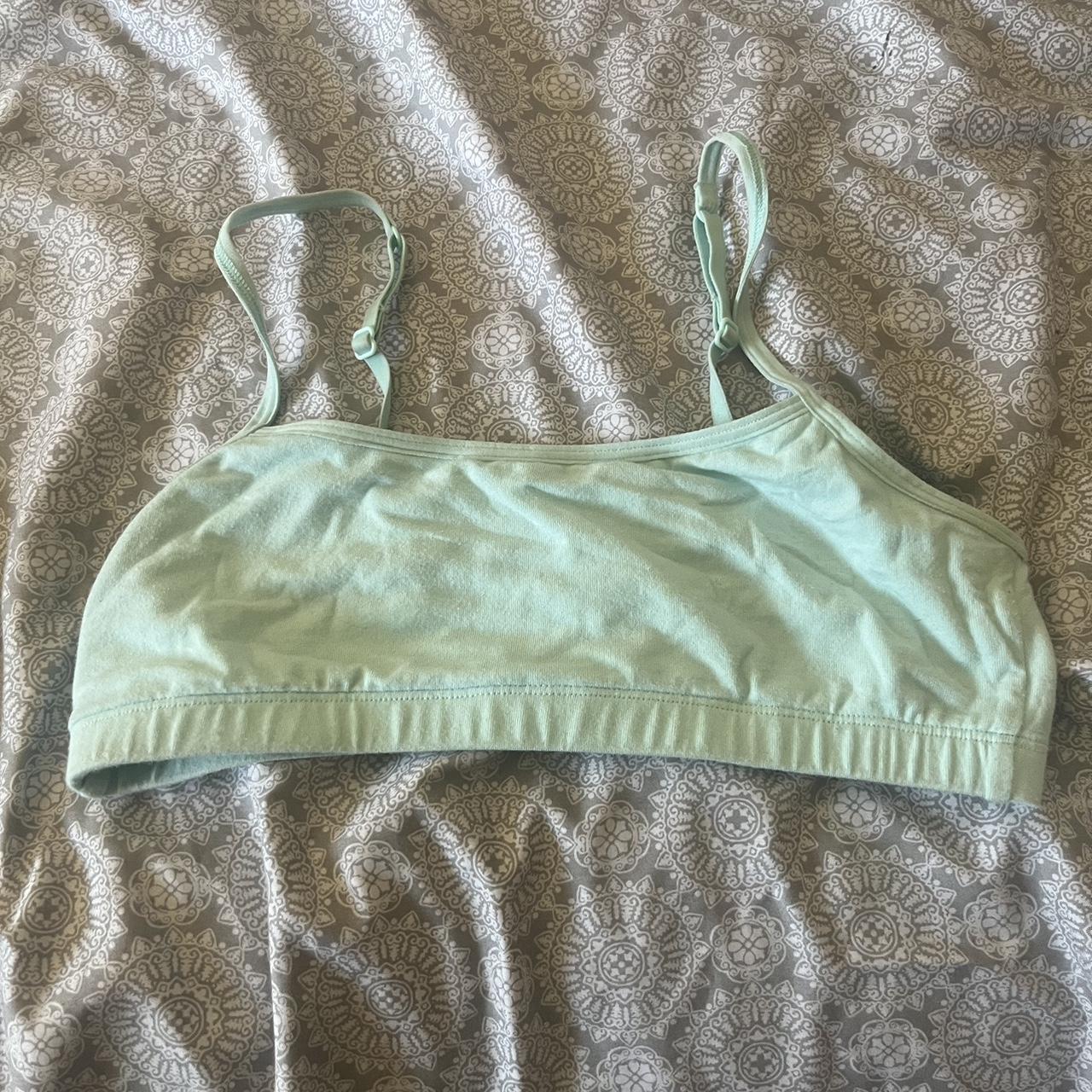 Mint crop tank top xs - Depop