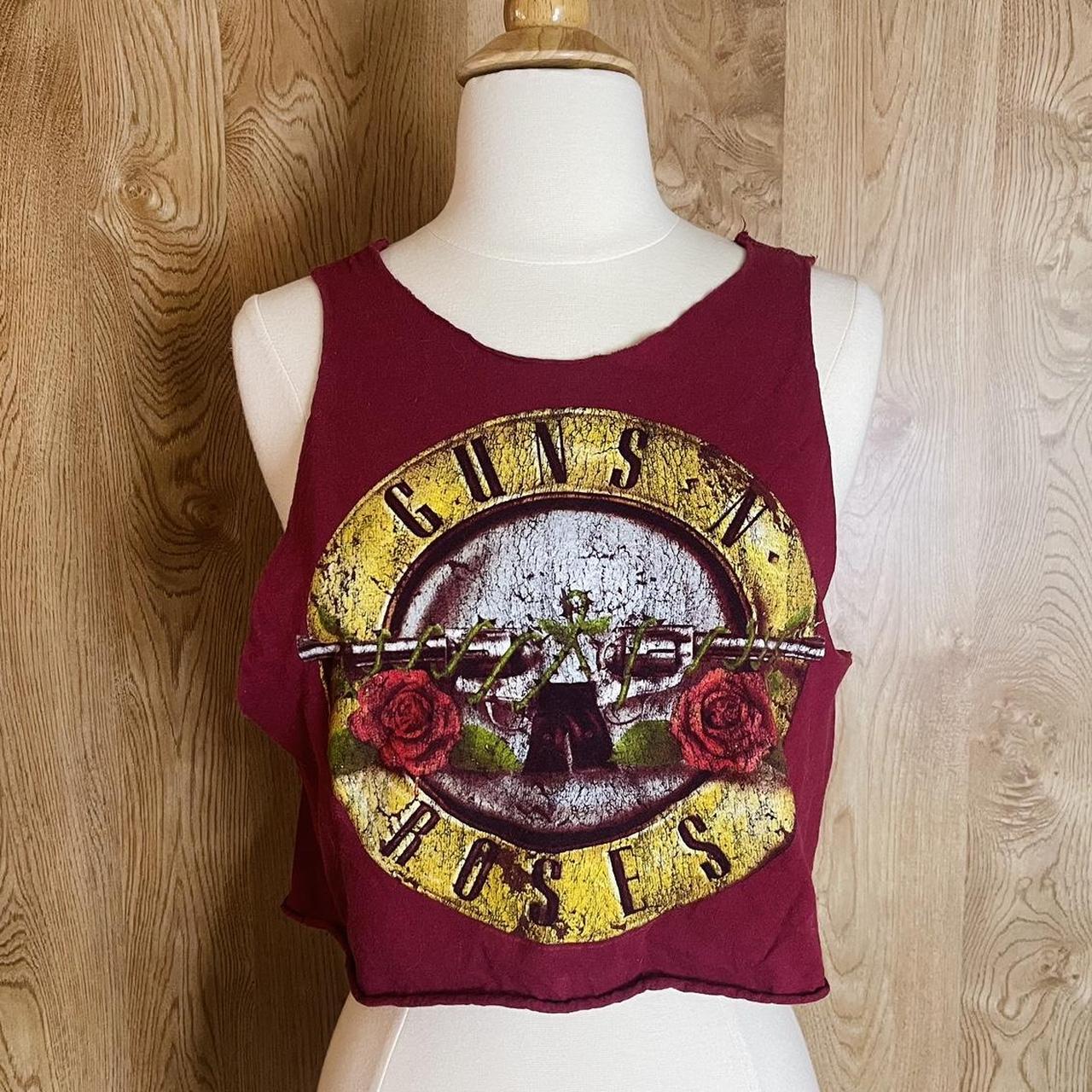 Guns and Roses Crop top - Depop