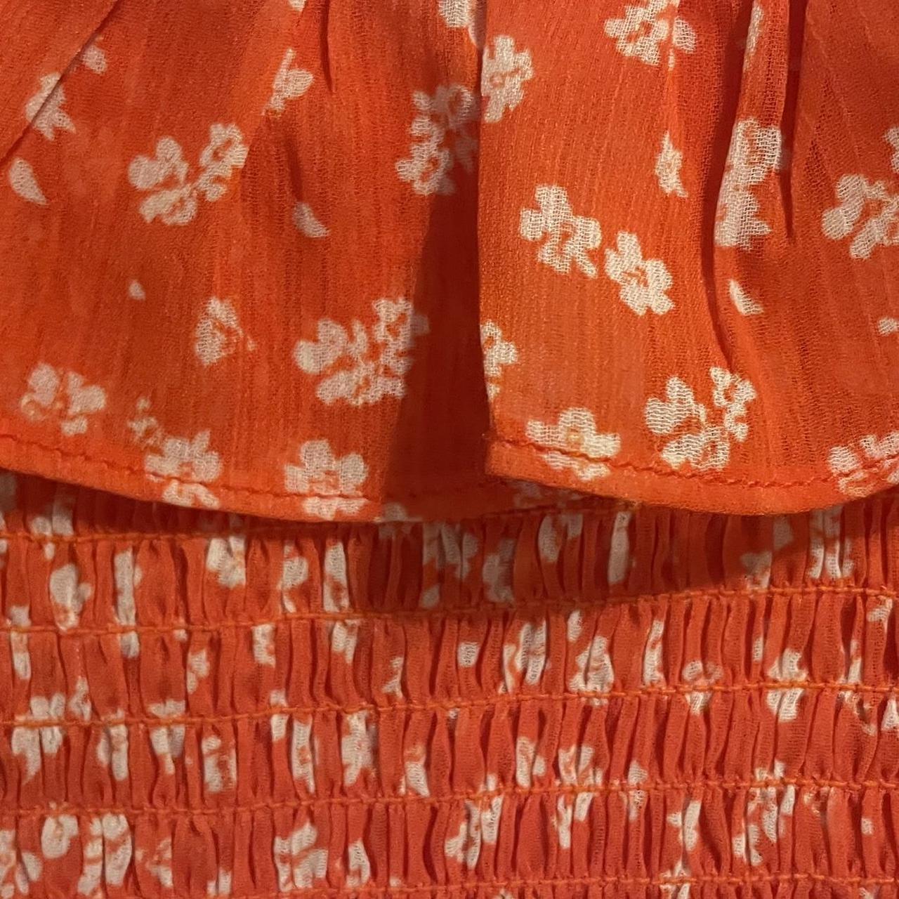 🧡🤍Orange Floral Smocked Ruffle Top🧡🤍 Such a cute top... | Depop