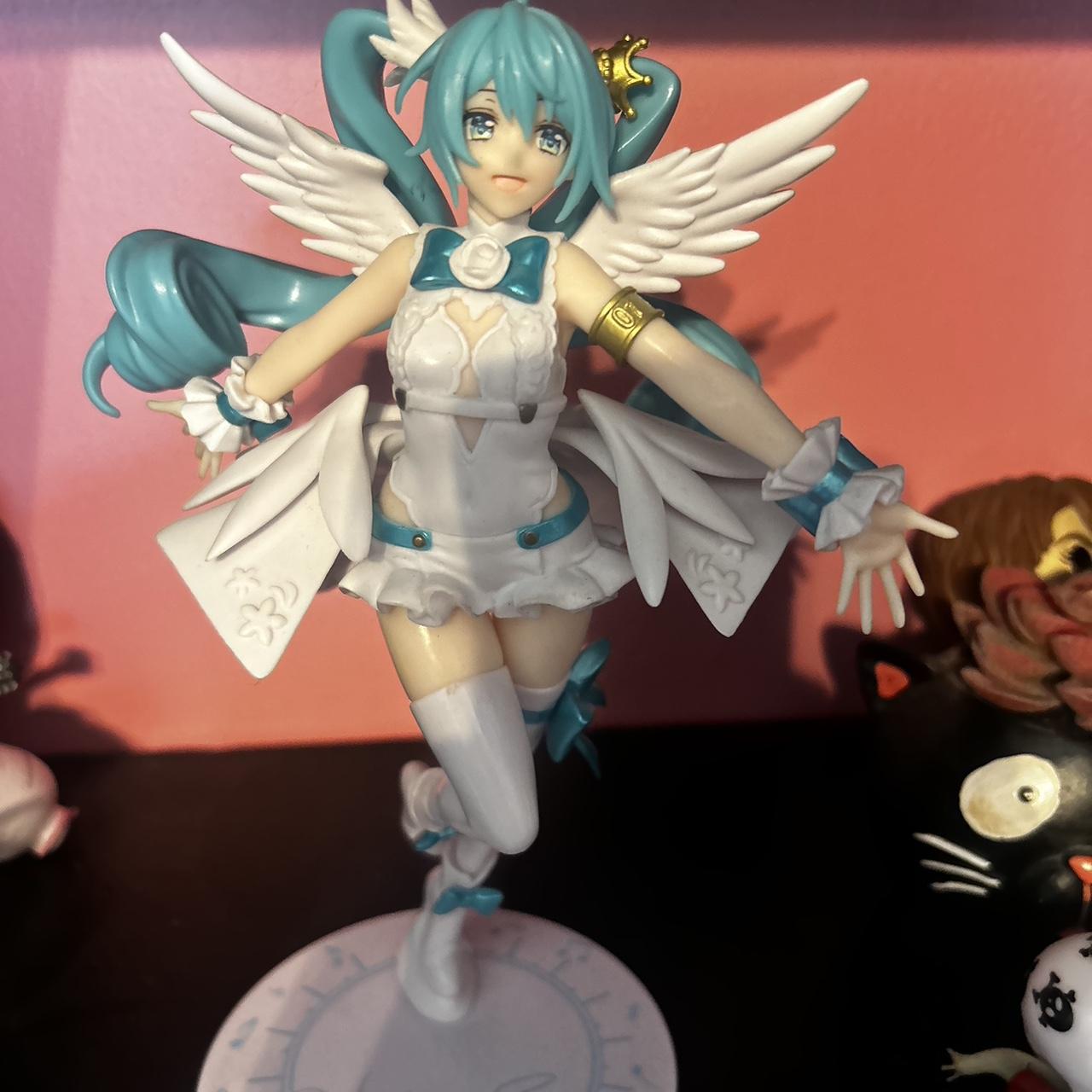 Harding Miku vocaloid figure slight damages show in... | Depop
