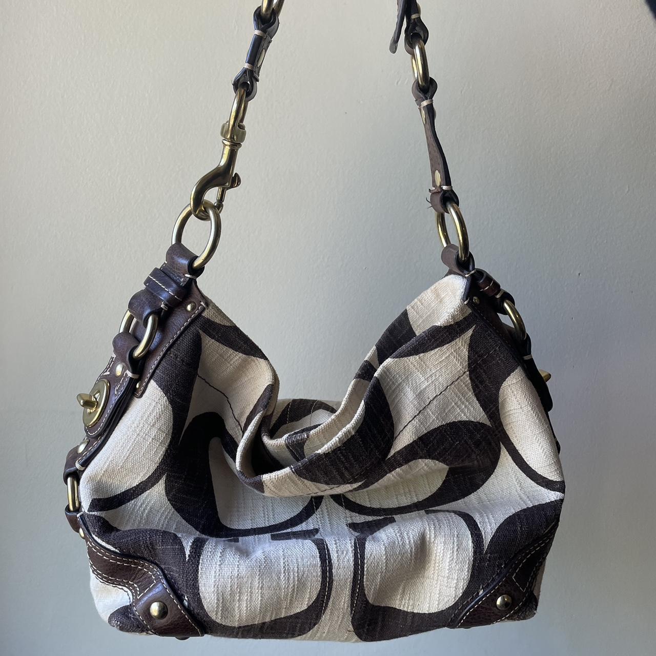 Coach 10794 purse Great condition Feel free to send... - Depop