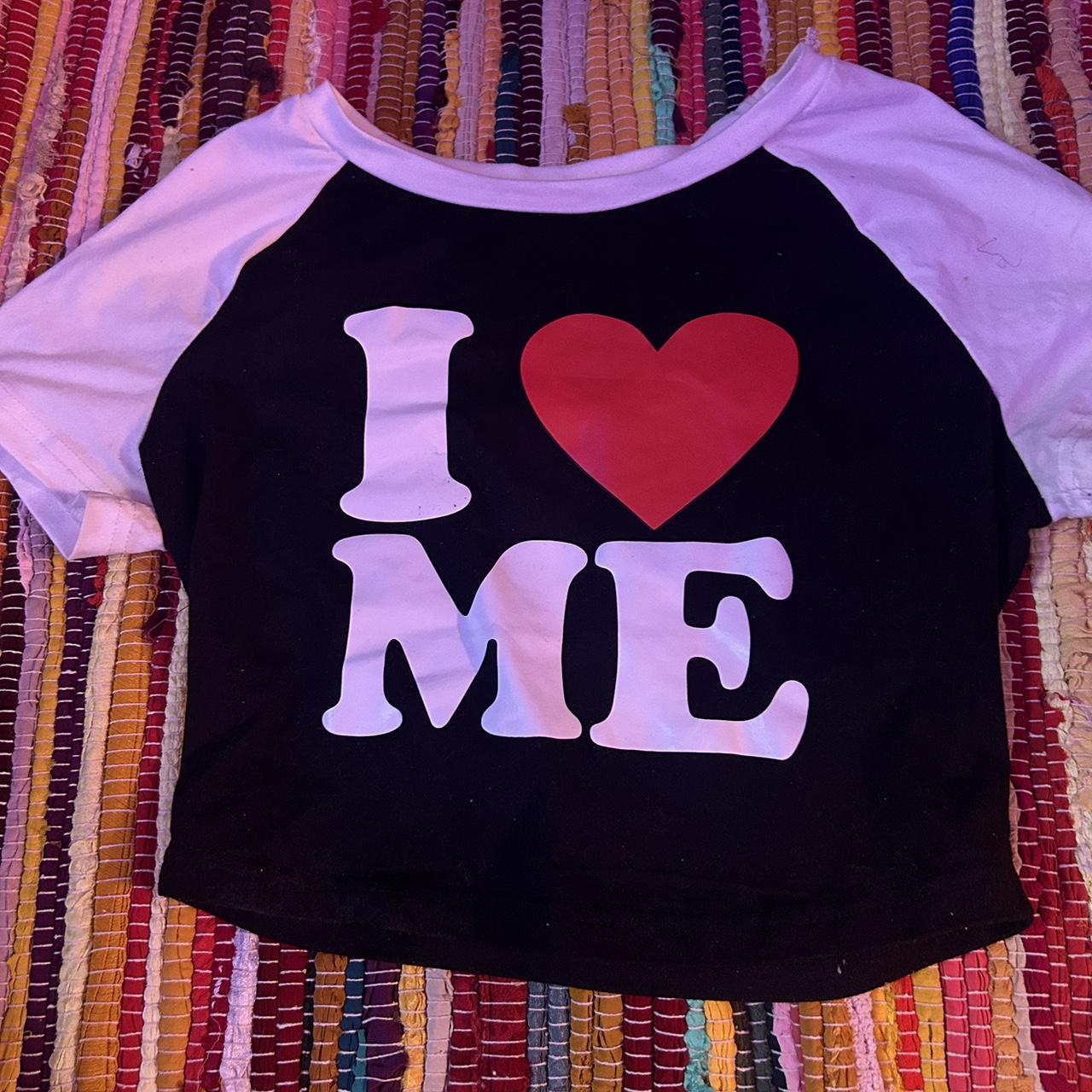 i heart me medium cropped tee - Depop
