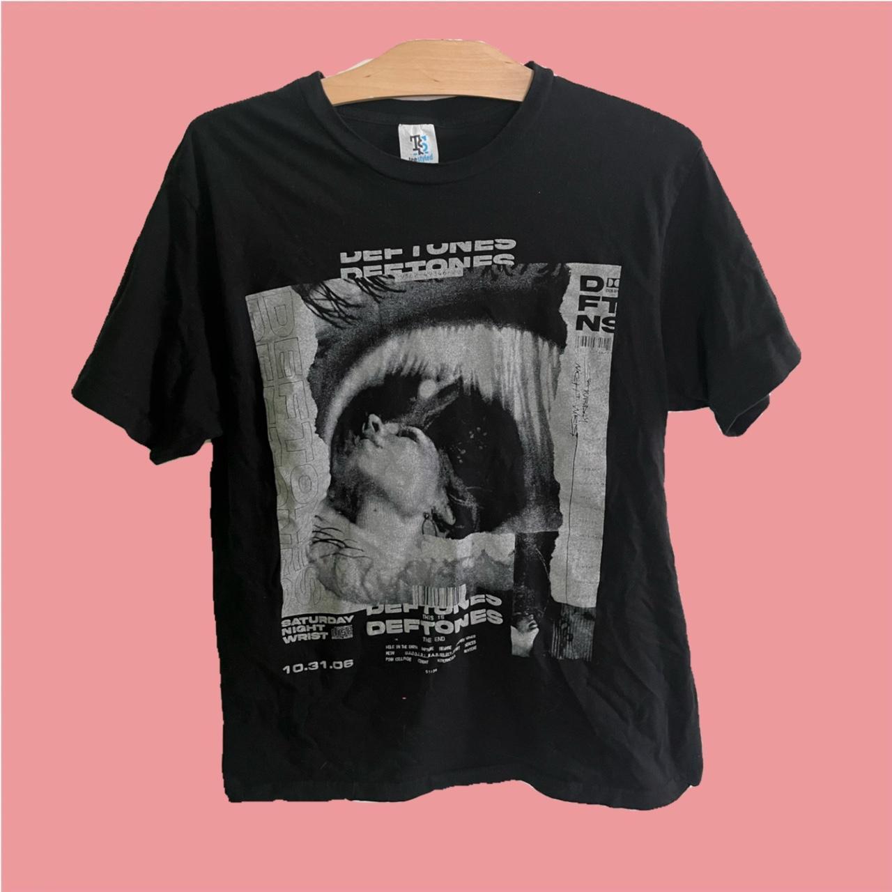 Black Deftones Hot Topic T Shirt Size M! I got this... - Depop