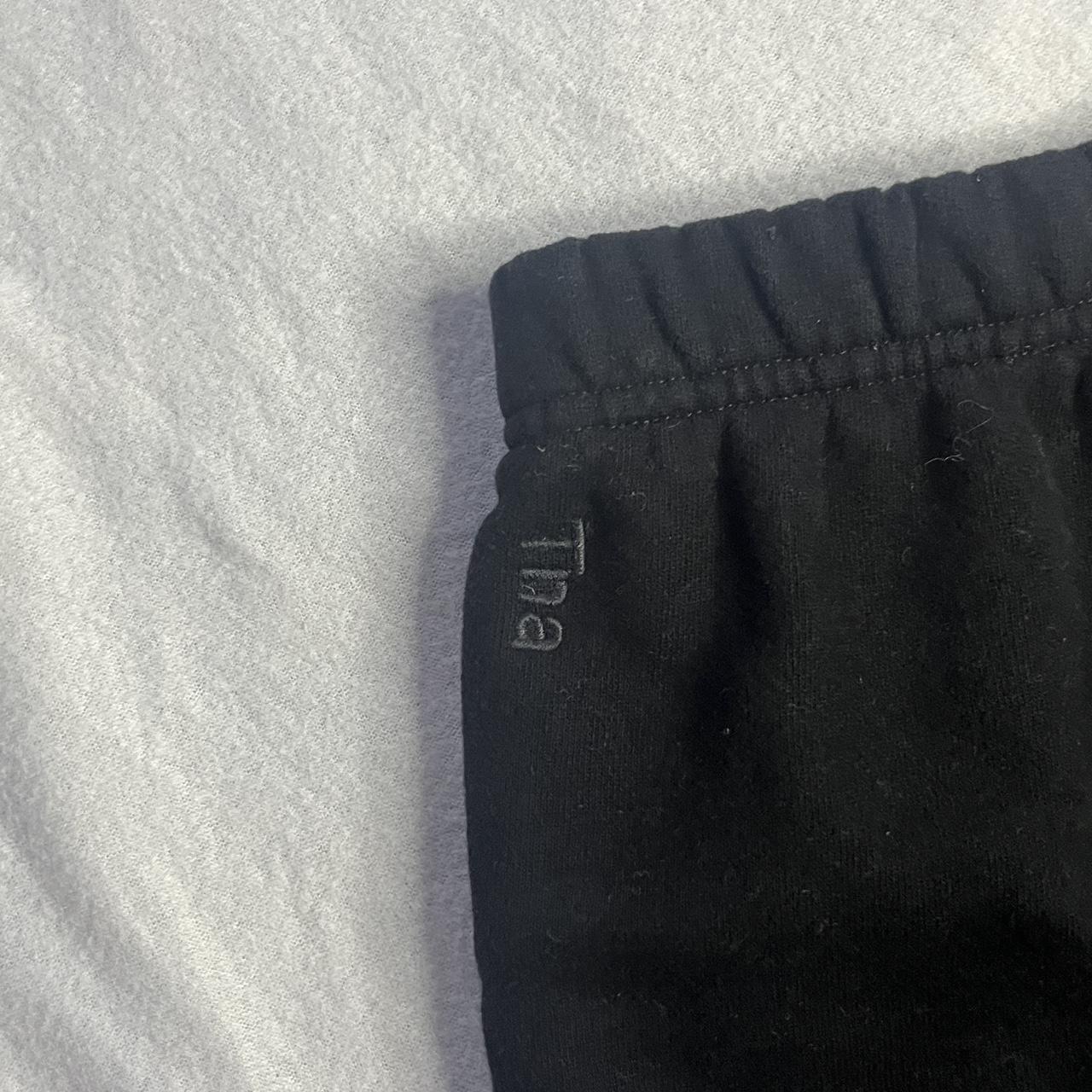 Aritzia Women's Black Shorts | Depop