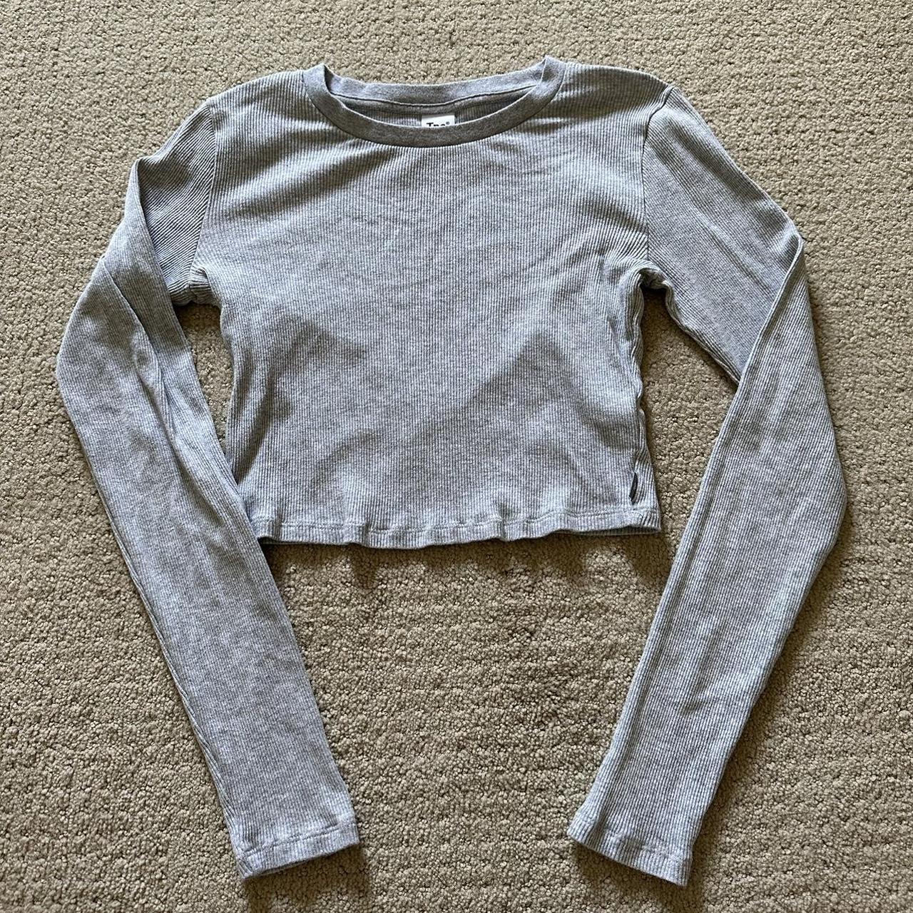 Grey ribbed long sleeve tee - Depop