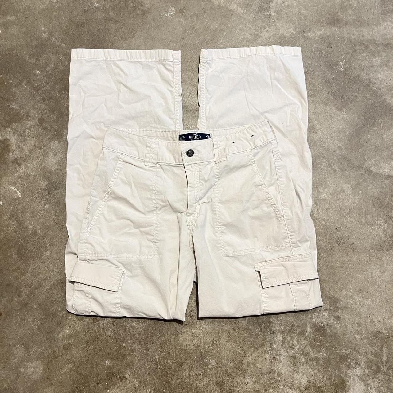 Hollister cream cargo pants #cargo #pants - Depop