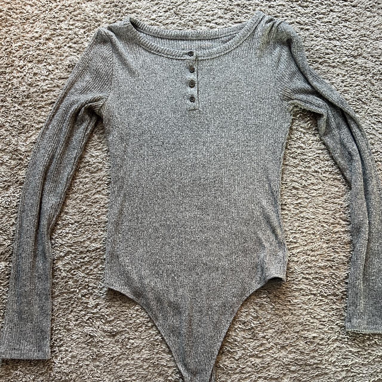 Medium American eagle body suit - Depop
