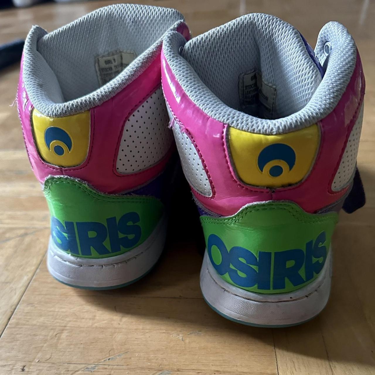 Girls Osiris high top sneakers size 3 - Depop