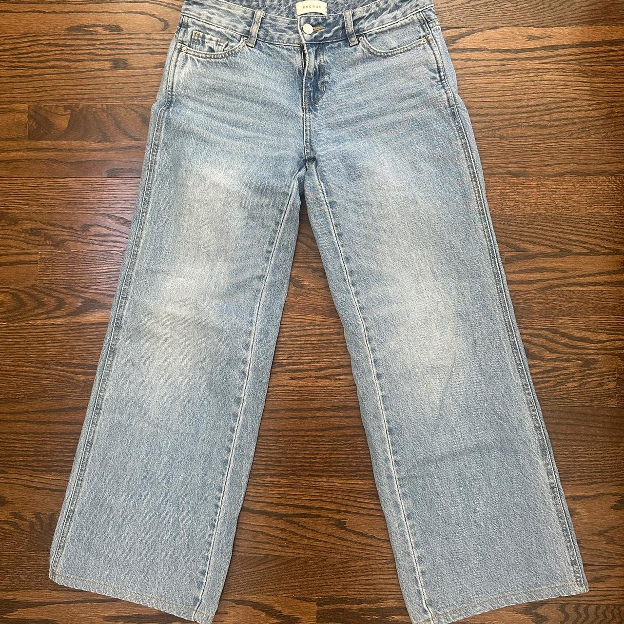 Pacsun low rise jeans! Good condition + size 25.... | Depop