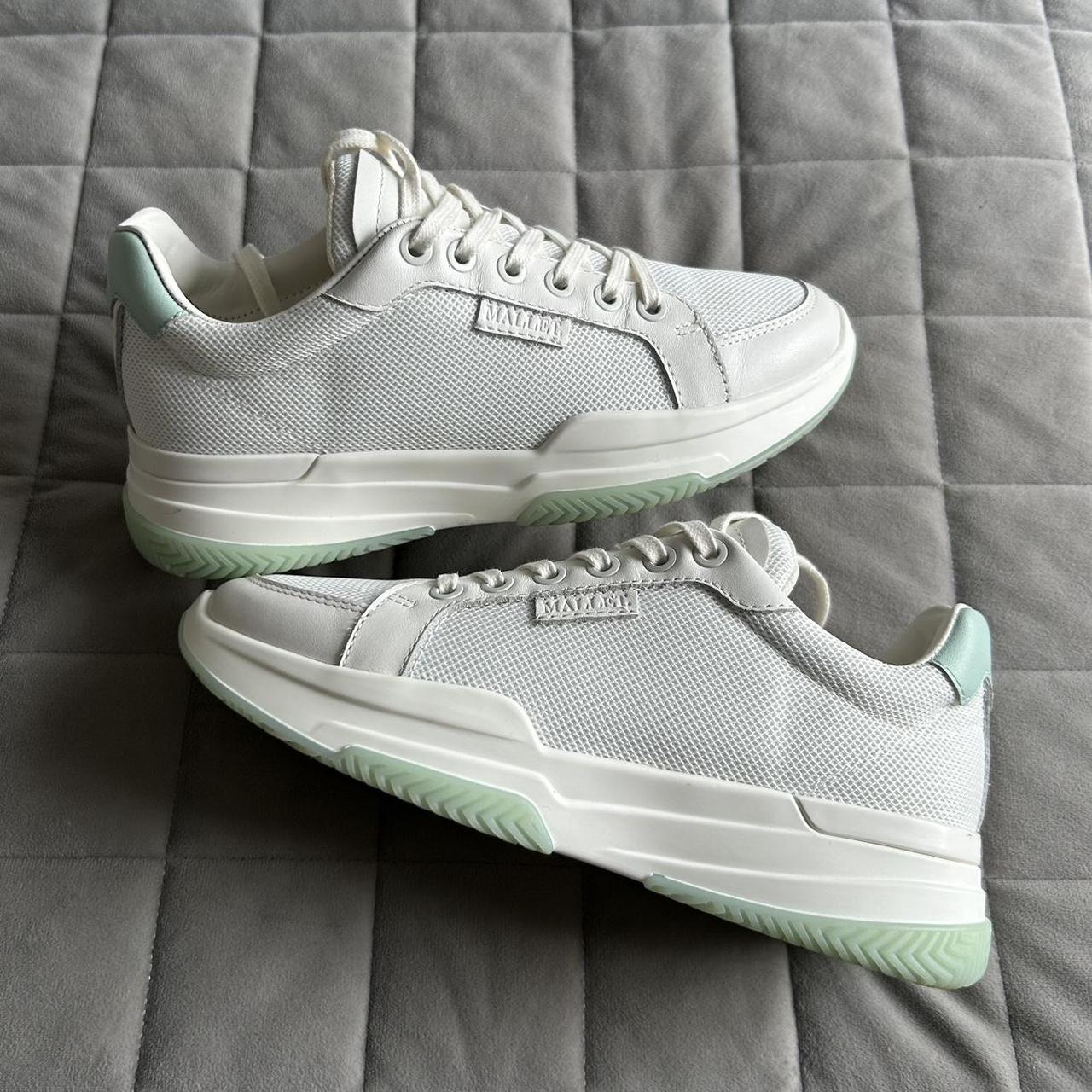 MALLET Womans Kingsland trainers 💚 size 3 hardly... - Depop