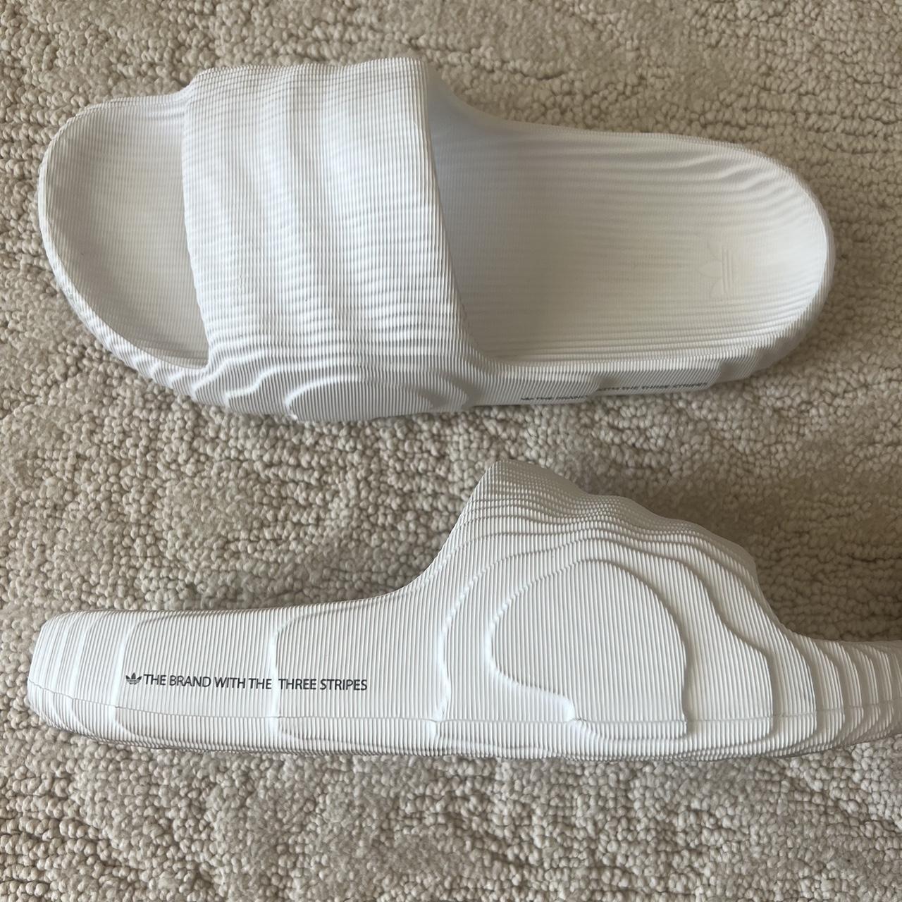 Adidas Men's White Slides | Depop