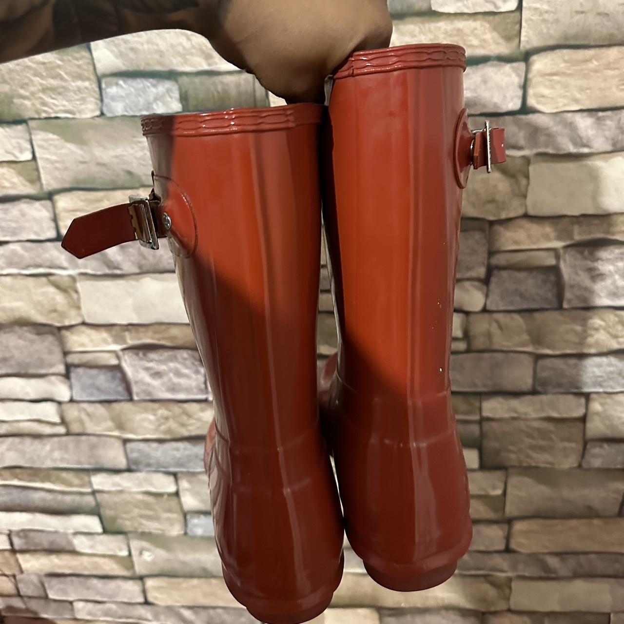 Hunter Women's Red and Burgundy Boots | Depop