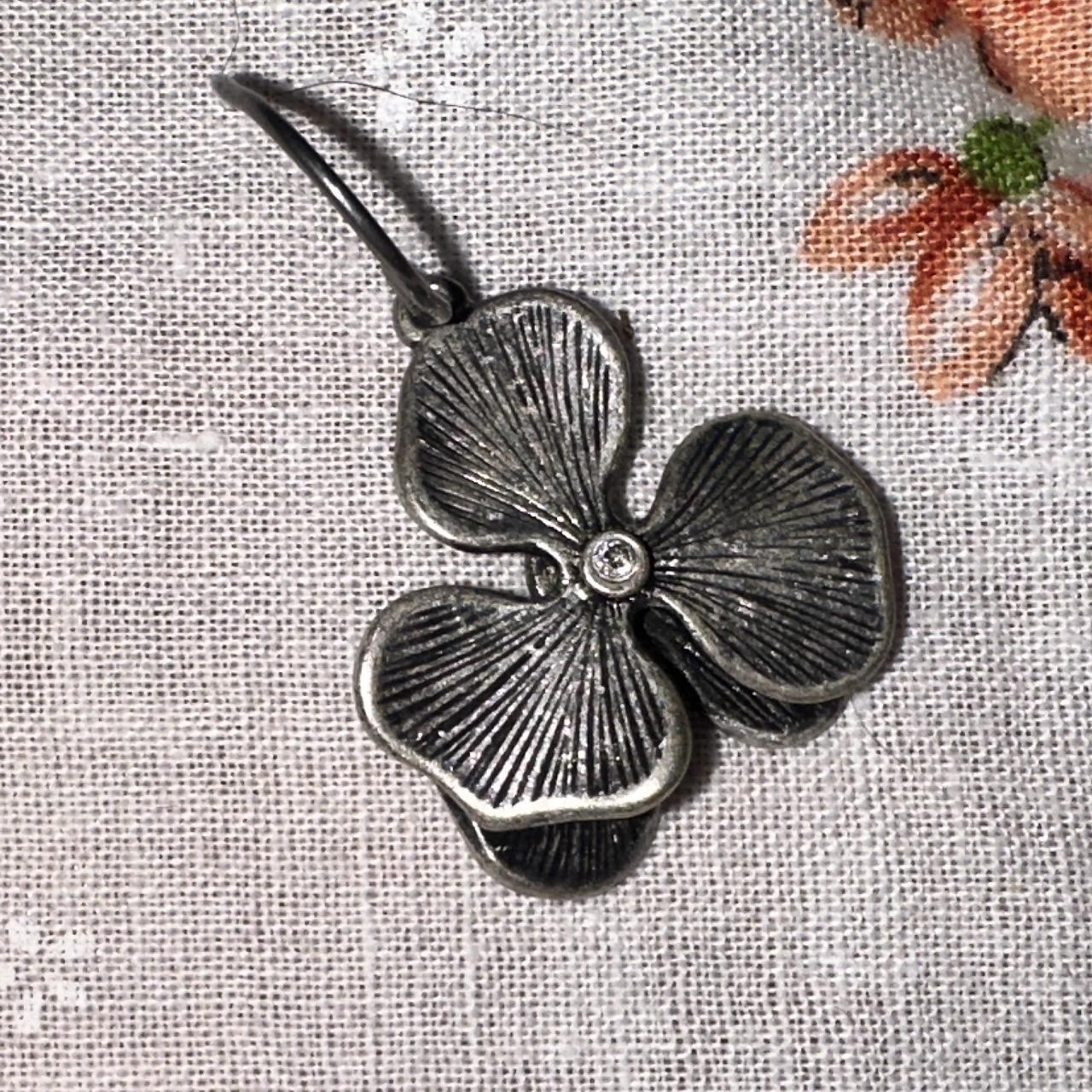 SINGULAR EARRING silver flower with rhinestone in... - Depop