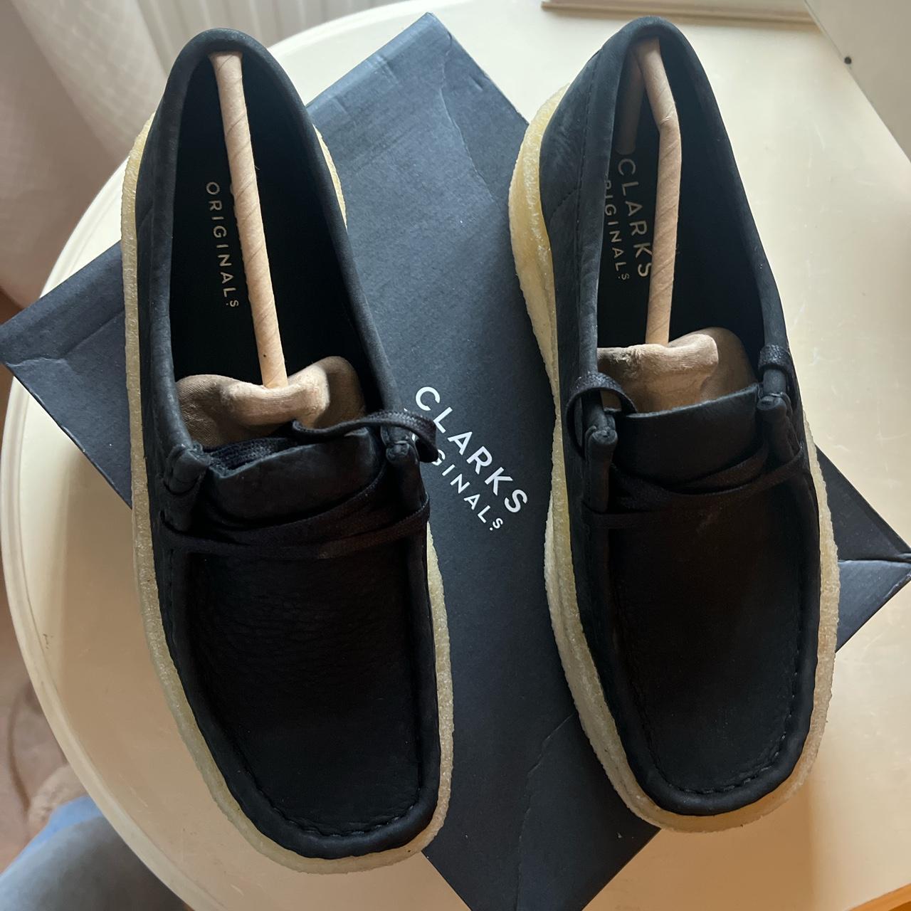 CLARKS ORIGINALS WALLABEE BLACK NUBUCK SIZE 7 FIT D... - Depop