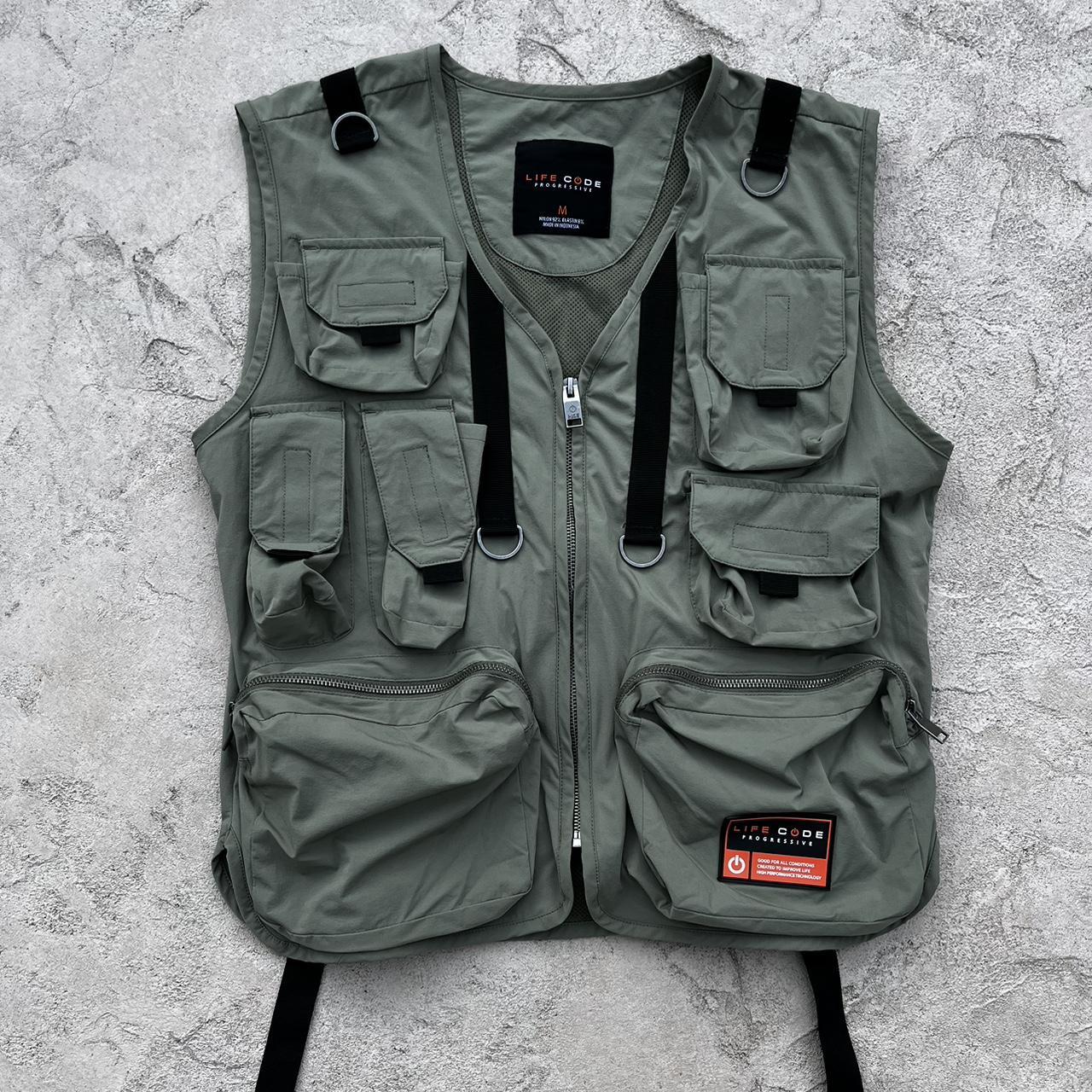 Life Code Utility Vest ⛳️ • Size Medium • Lightly... - Depop