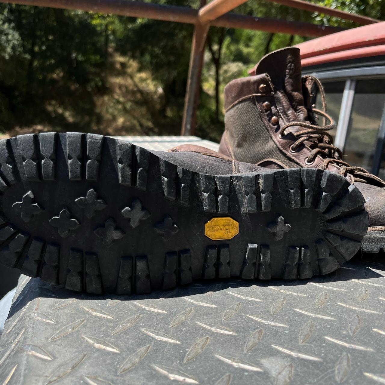 Danner Light II gore tex boots Worn through one... - Depop