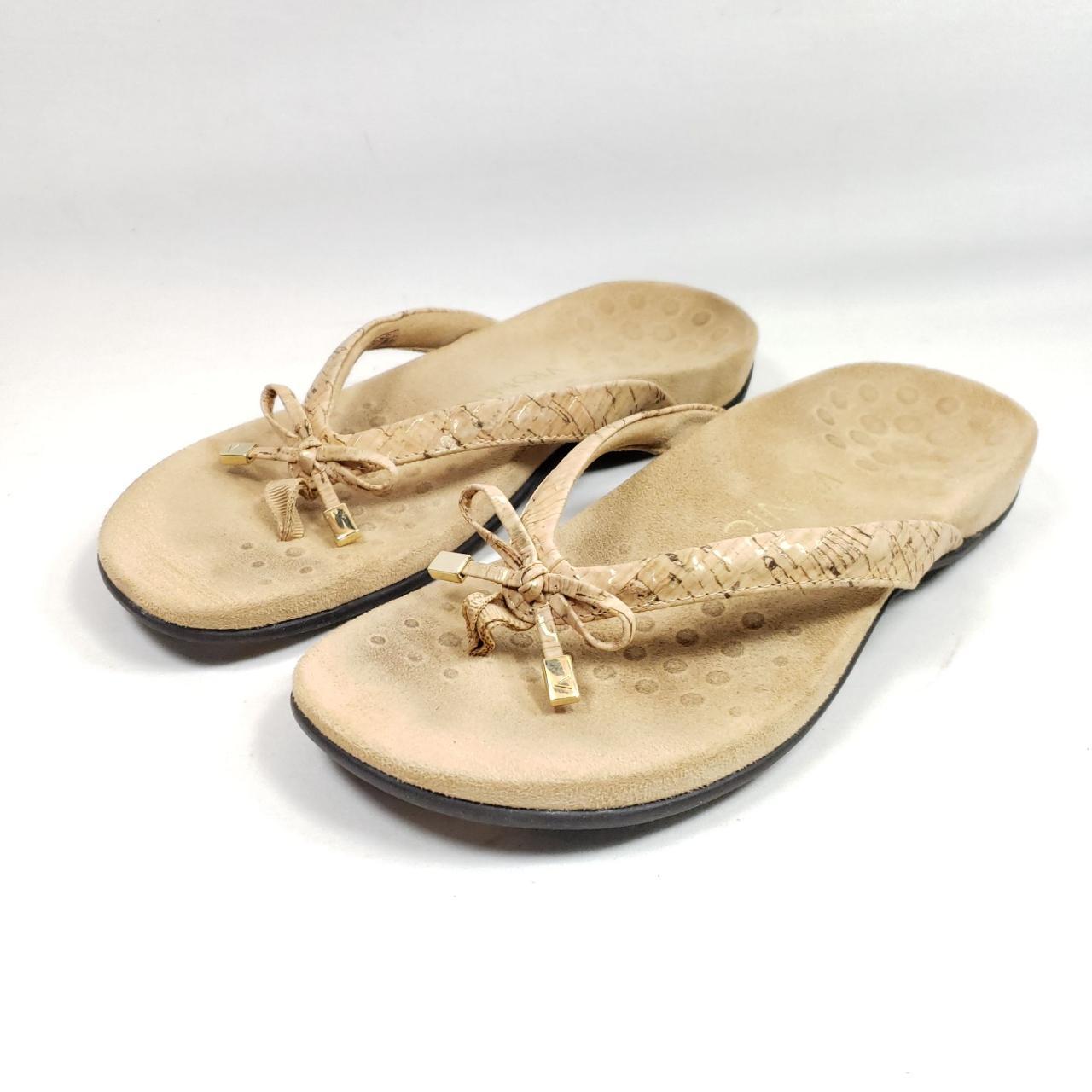 Vionic Women's Size 7.5 Bella ll Thong Sandals Gold... - Depop
