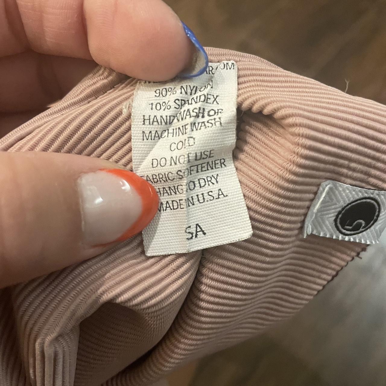 Five Dancewear NWOT switch reverse crop size SA - Depop