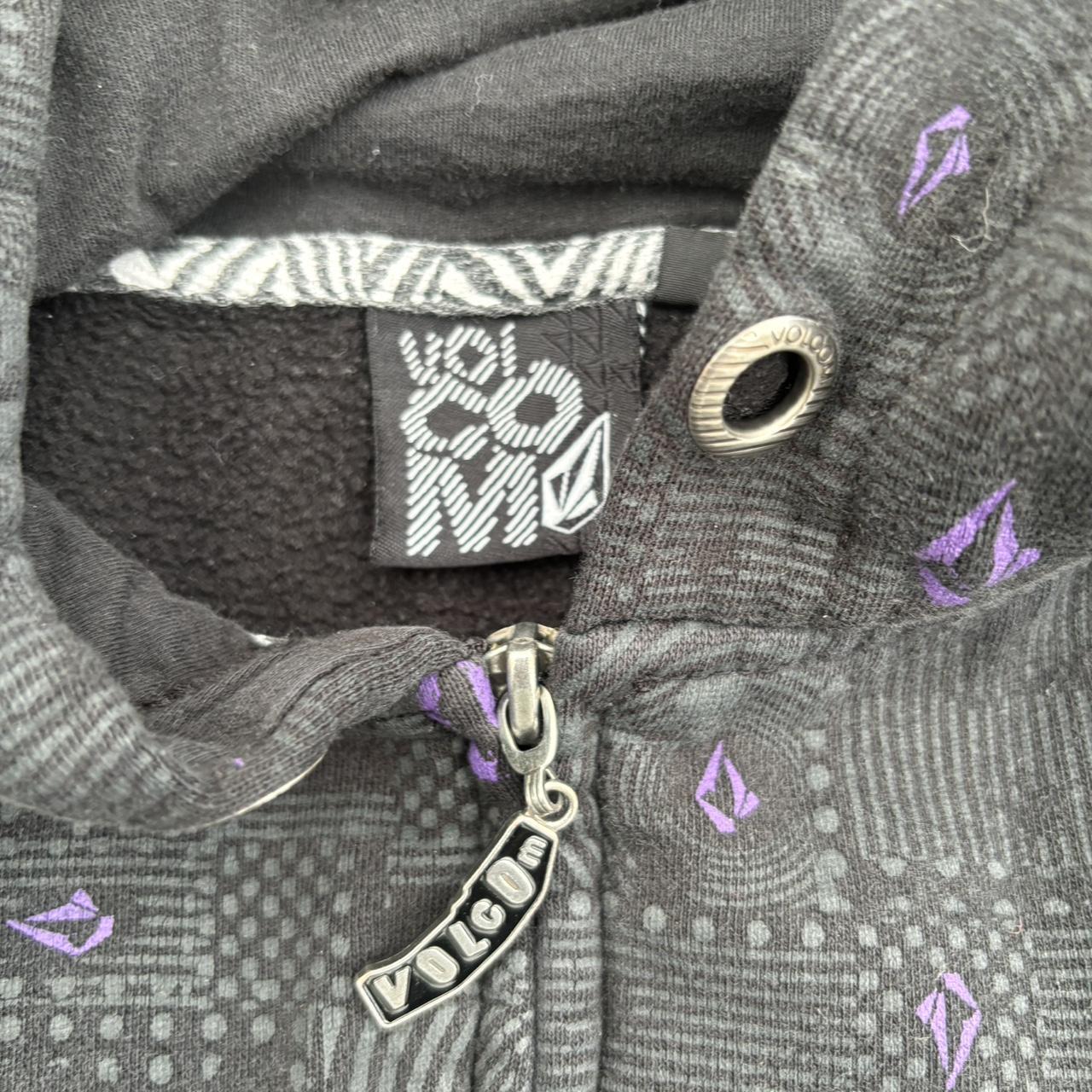 Volcom zip up Good condition only flaw is no strings... - Depop