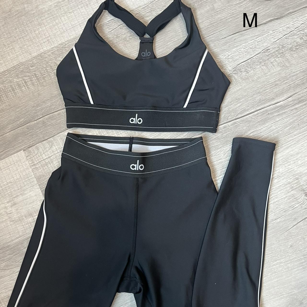 Black alo yoga set, like new - Depop