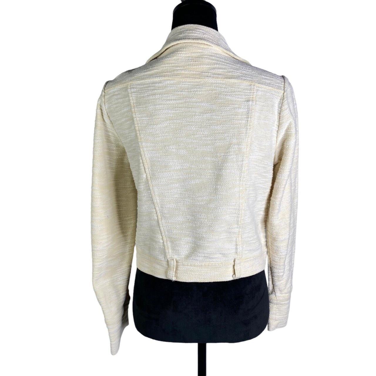 Women's Cream and Yellow Jacket | Depop