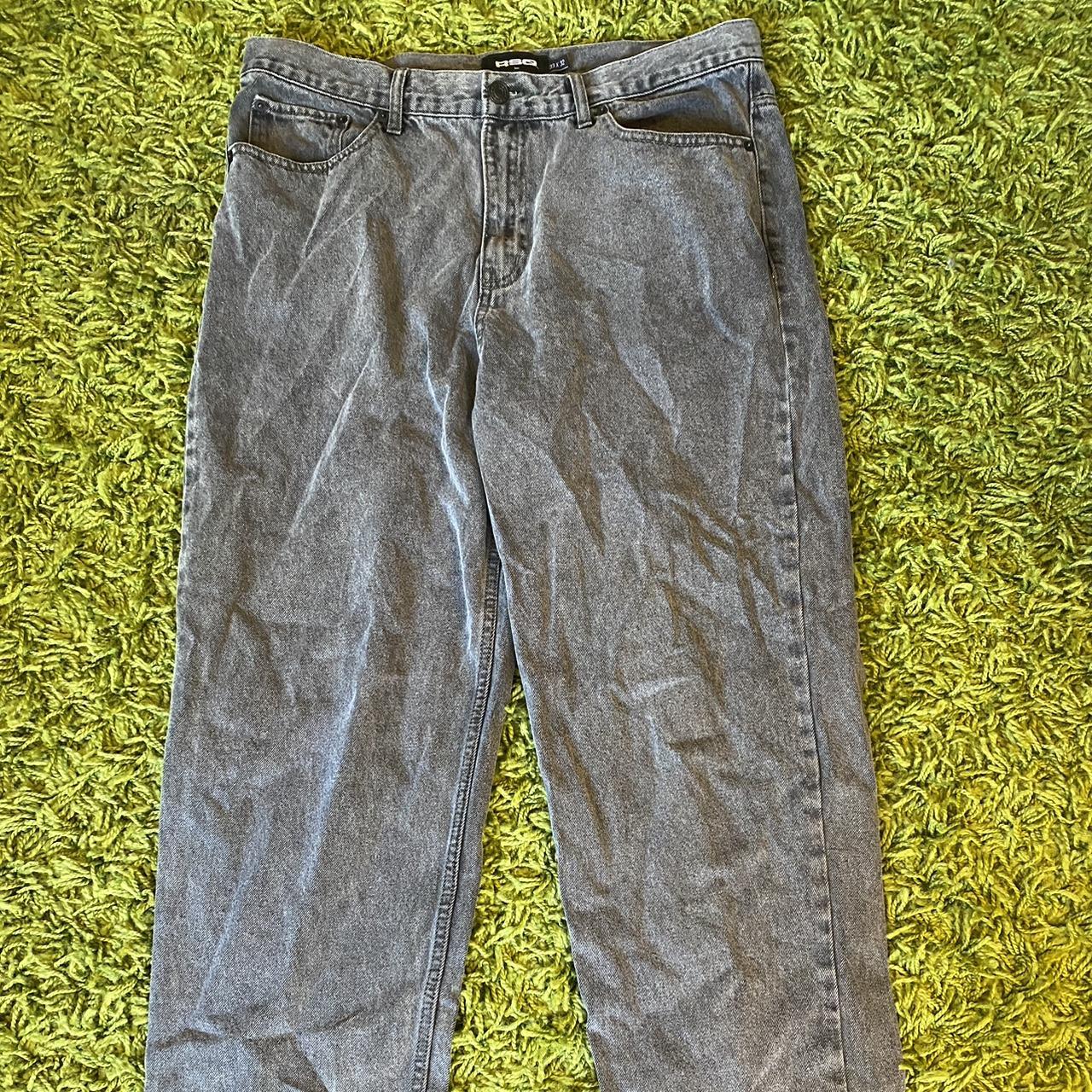 RSQ Loose Fit Jeans - size 33 x 32 - only worn a few... - Depop