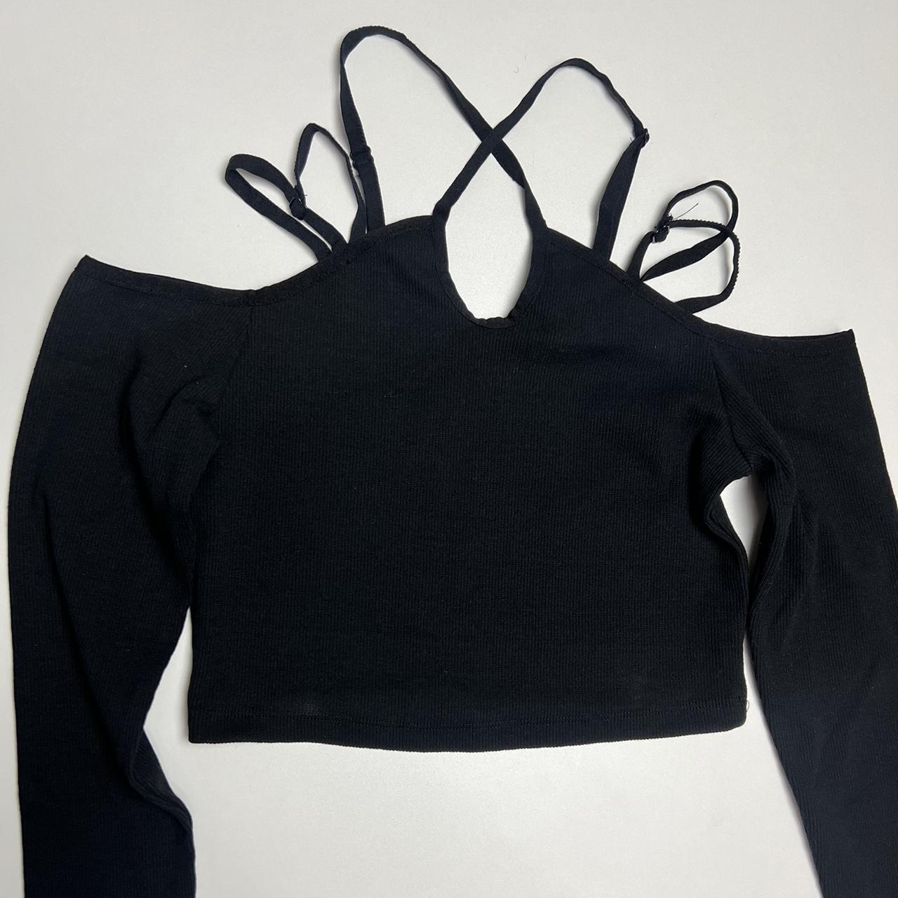 The Kript Women's Crop-top | Depop
