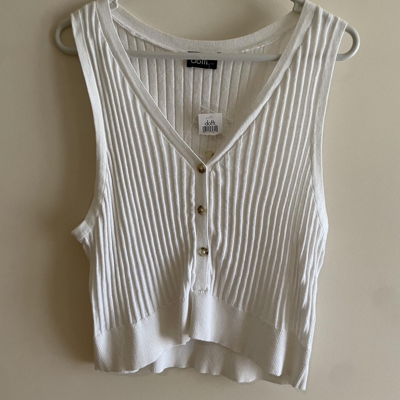 White knit crop top. Brand new with tags. Size... - Depop White knit crop top. Brand new with tags. Size... - Depop