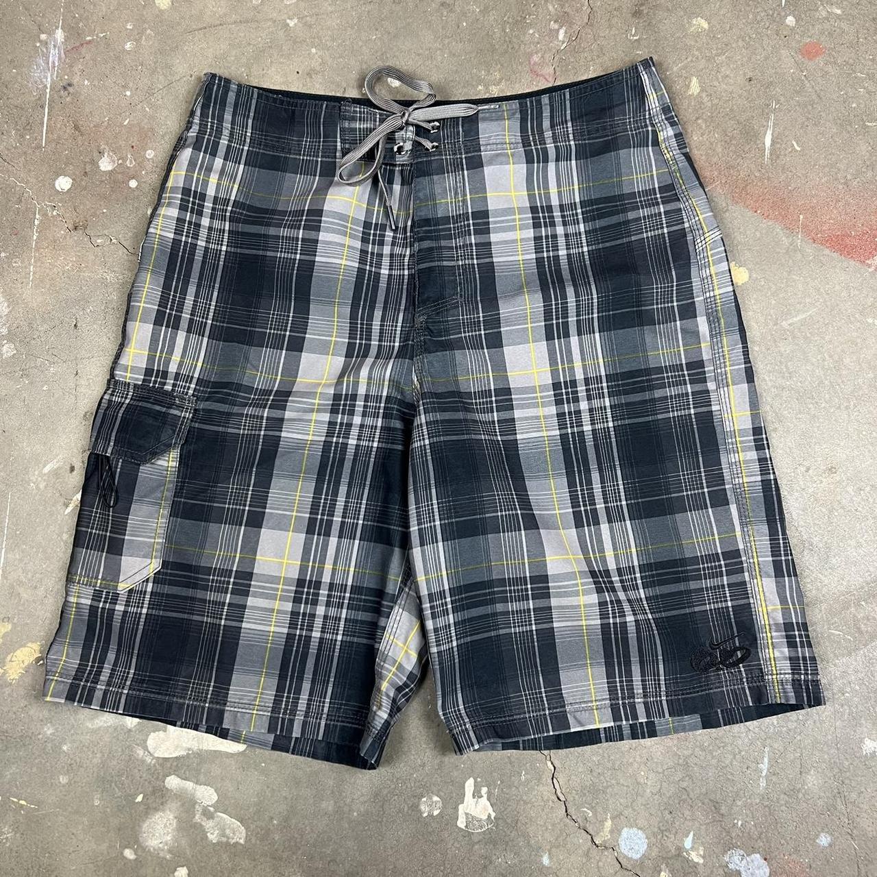 Y2K Nike 6.0 Swim Trunks size 31/M DM for... - Depop