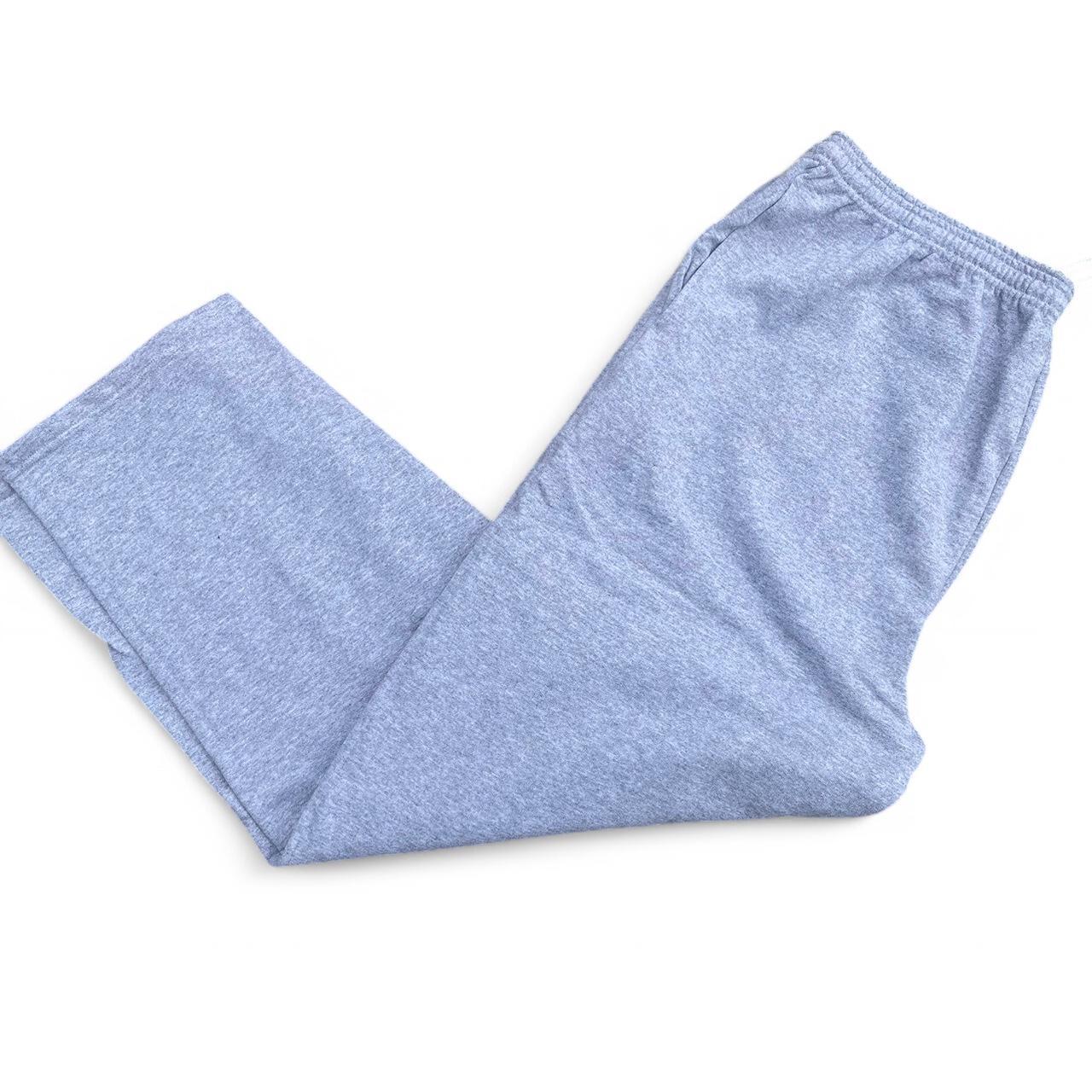 Baggy Hanes sweats Super good condition Size one... | Depop